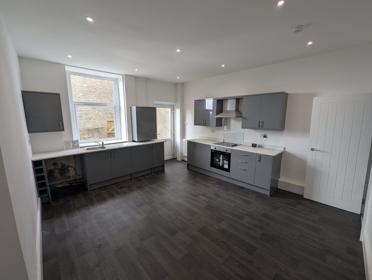 Colne - 4 Bed Terraced House, Exchange Street, BB8 - To Rent Now for £ ...