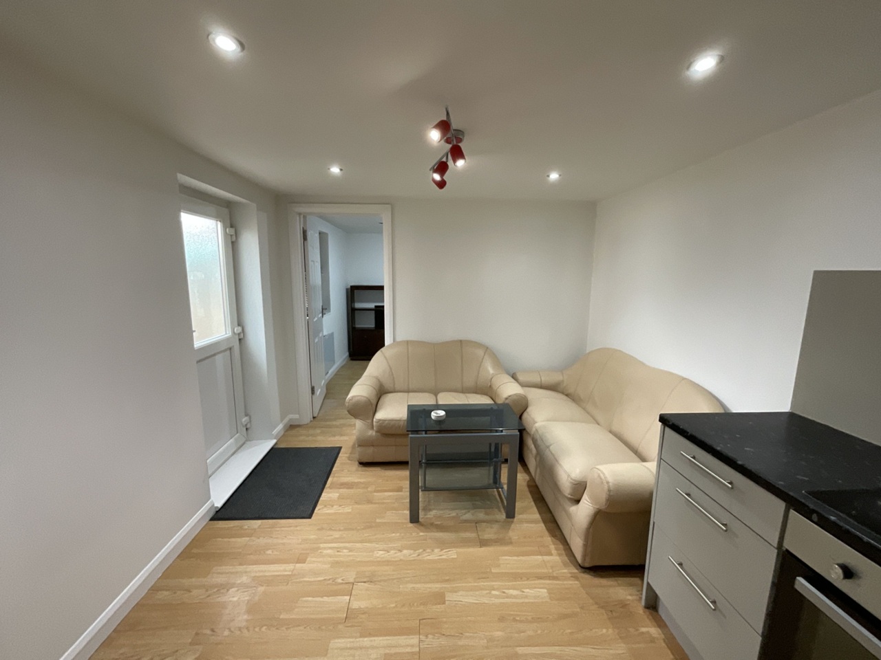 Hounslow - 1 Bed Bungalow, St. Dunstans Road, TW4 - To Rent Now for £ ...