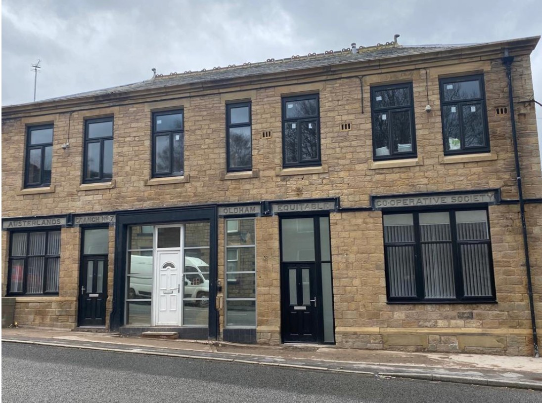 Austerlands, Oldham - 2 Bed Flat, Huddersfield Road, OL4 - To Rent Now ...