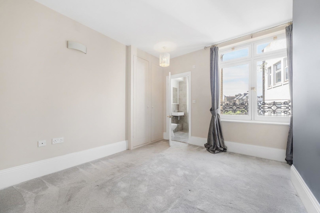 London - 2 Bed Flat, Dover Mansions, SW9 - To Rent Now for £2,200.00 p/m