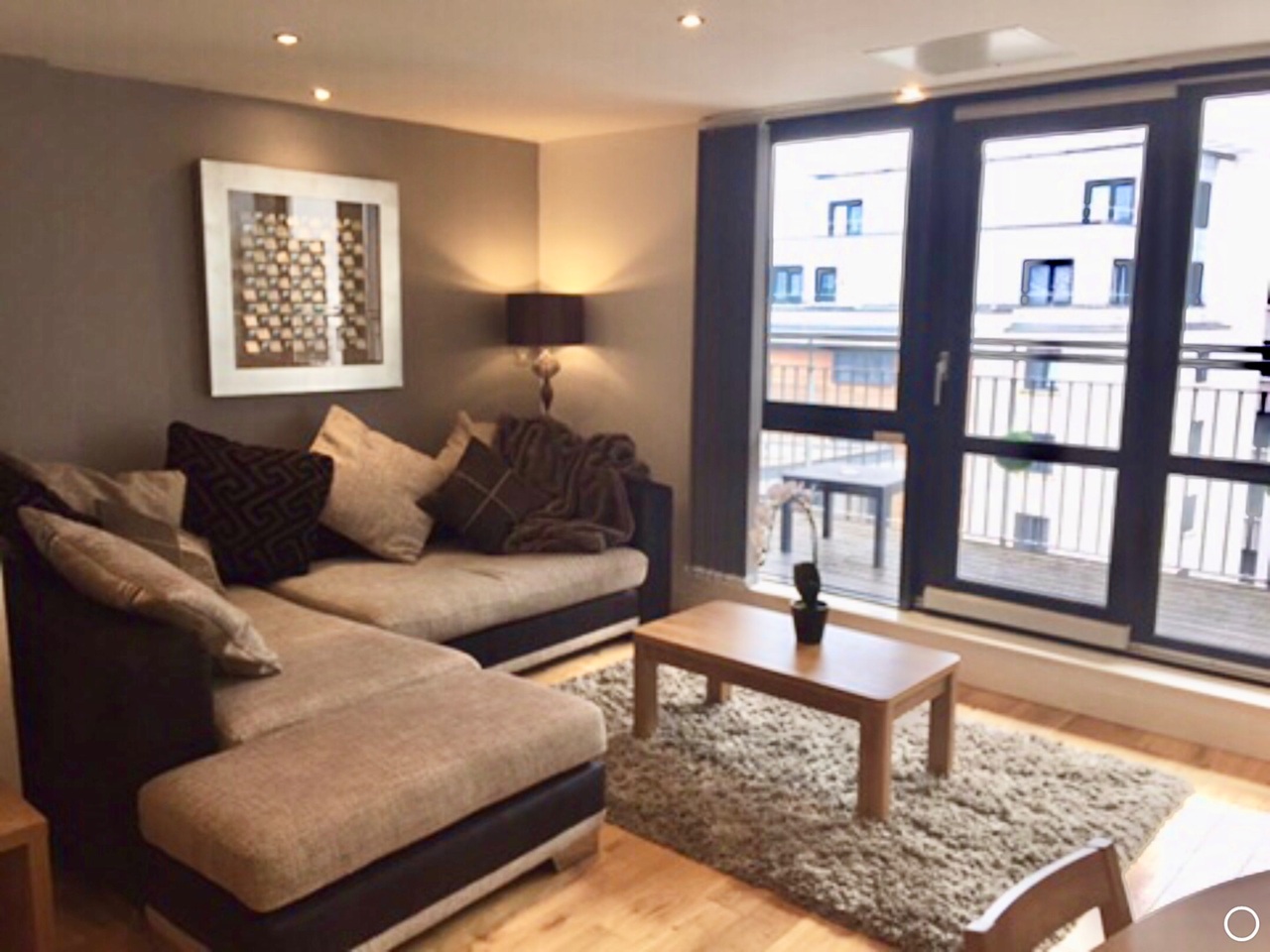 Nottingham - 2 Bed Flat, The Atrium, NG2 - To Rent Now for £2,100.00 p/m