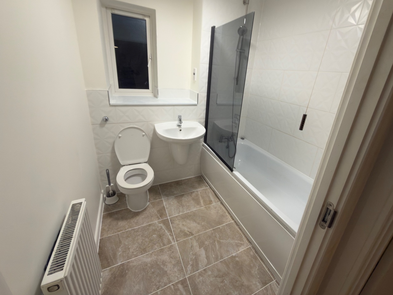 Reading - 3 Bed End Terrace, Kennet Walk, RG1 - To Rent Now for £1,985. ...