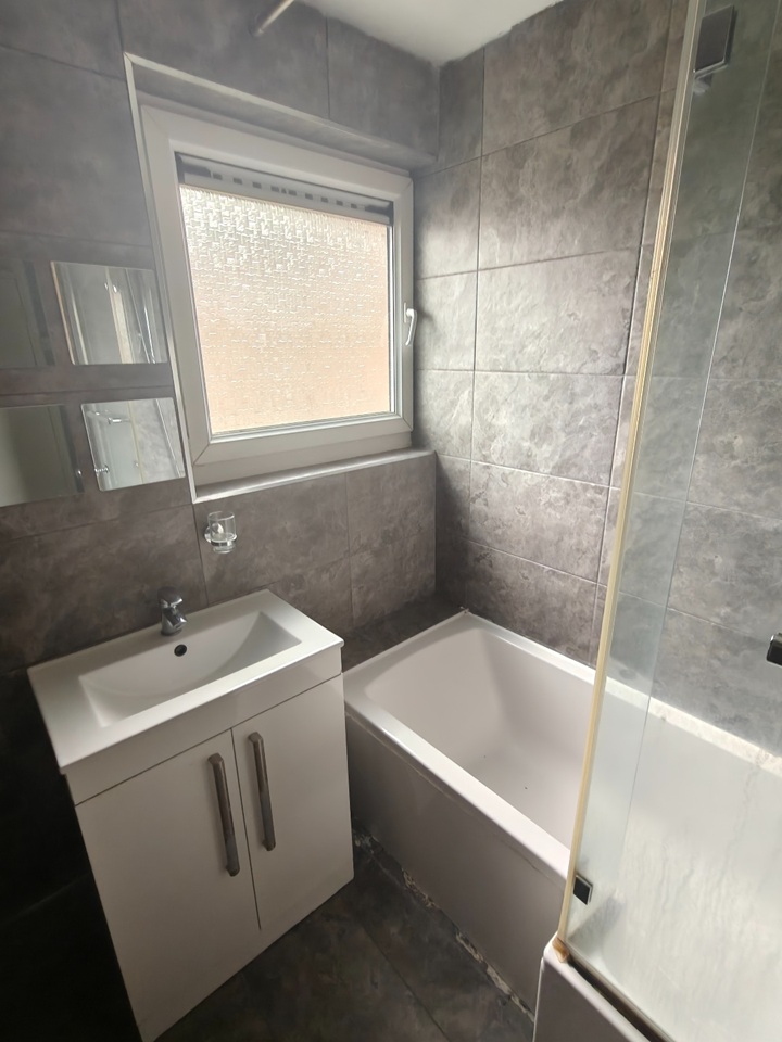 Sheffield - 3 Bed Flat, Guildford Rise, S2 - To Rent Now for £770.00 p/m