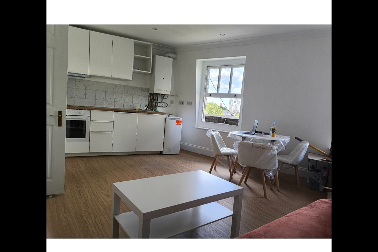 London - 1 Bed Flat, Voltaire Road, SW4 - To Rent Now for £1,700.00 p/m