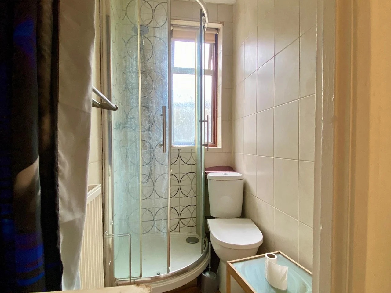 London - Studio Flat, New Close, SW19 - To Rent Now for £1,100.00 p/m