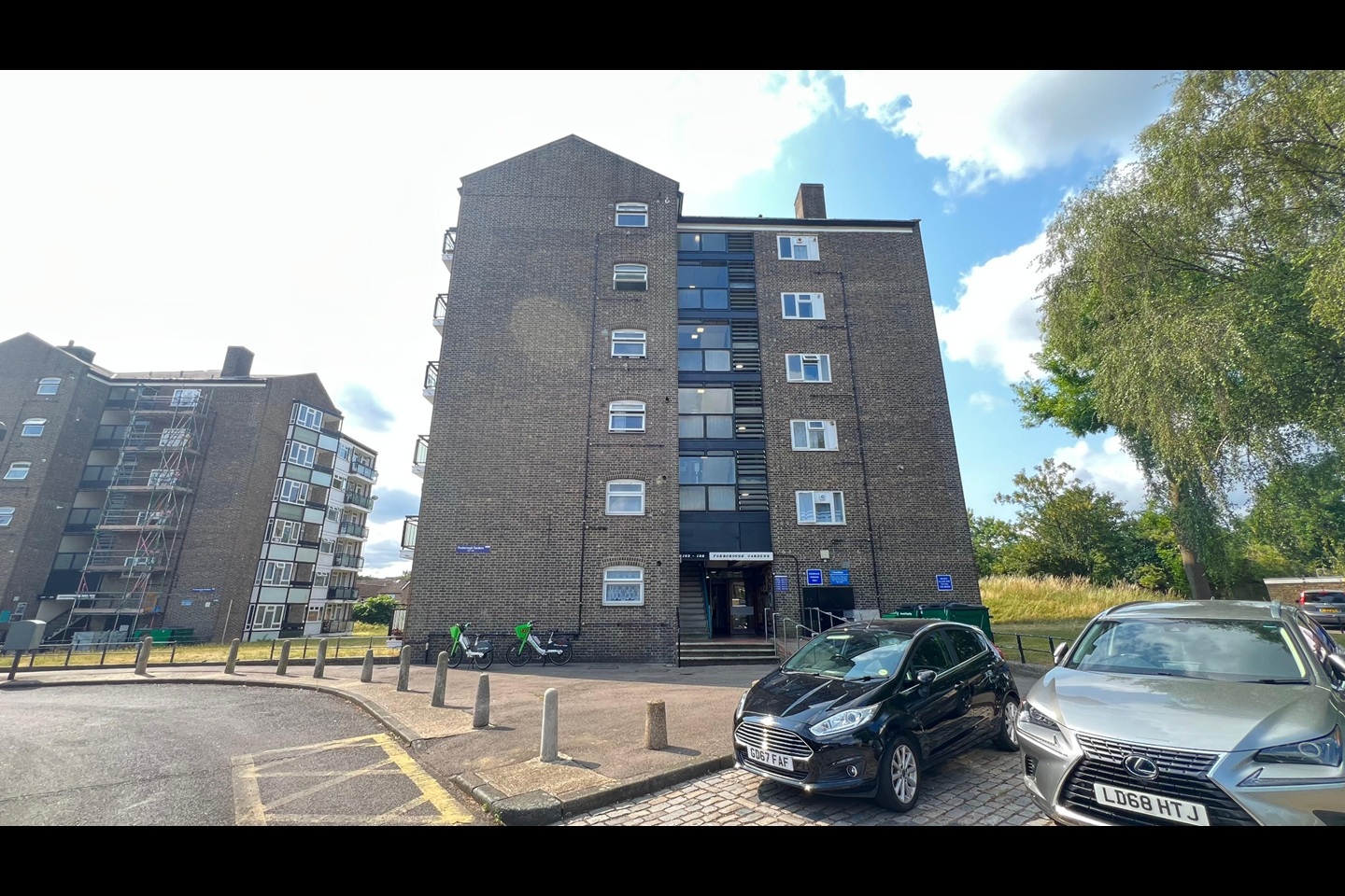 London - 2 Bed Flat, Foxborough Gardens, SE4 - To Rent Now for £1,700. ...