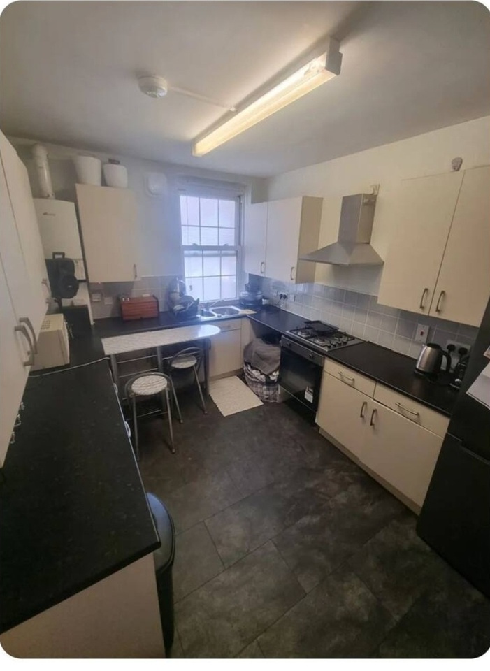 London - Room in a Shared Flat, Southern Row, W10 - To Rent Now for £ ...