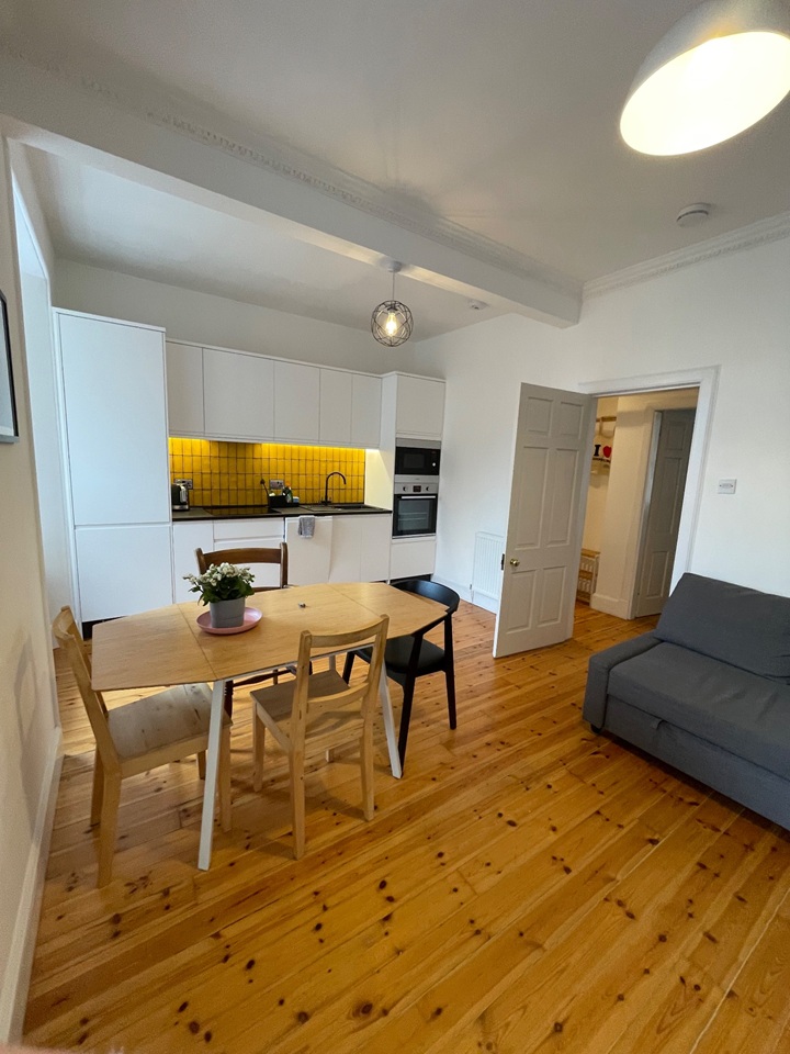 Edinburgh - 2 Bed Flat, Forrest Hill, EH1 - To Rent Now for £1,625.00 p/m