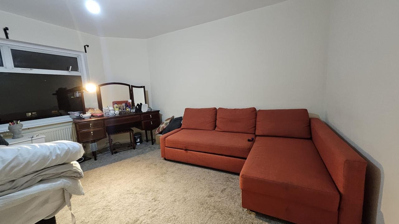 Croydon - Room in a Shared House, Croydon, CR0 - To Rent Now for £450. ...