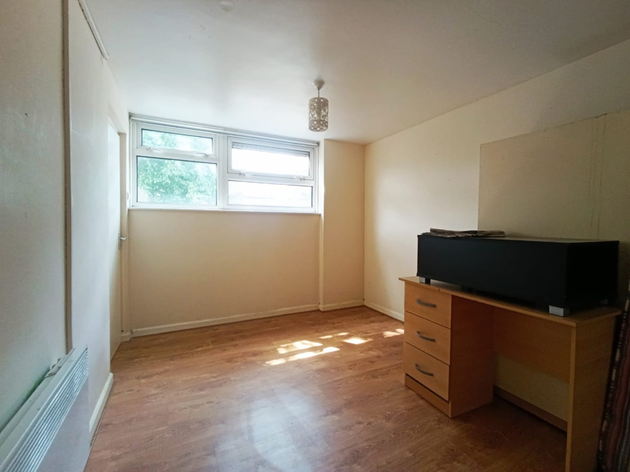 London - 2 Bed Terraced House, Boleyn Road, E7 - To Rent Now for £2,000 ...