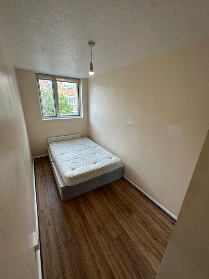 London - Room in a Shared House, Amina Way, SE16 - To Rent Now for £700 ...