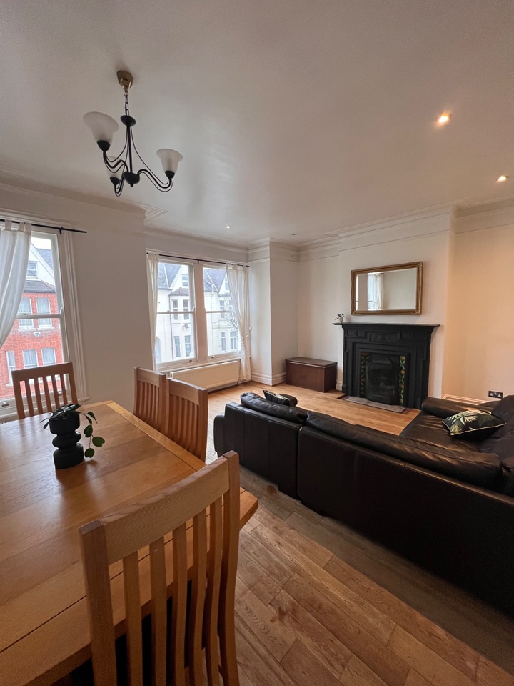 Tooting Bec - 2 Bed Flat, Lucien Road, SW17 - To Rent Now for £2,150.00 p/m