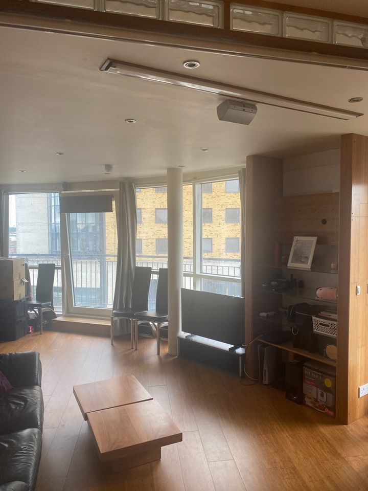 Ilford - Studio Flat, Regal House, IG2 - To Rent Now for £1,350.00 p/m