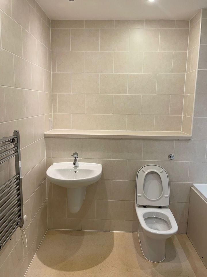 Salford - 2 Bed Flat, Quebec Building, M3 - To Rent Now for £1,600.00 p/m