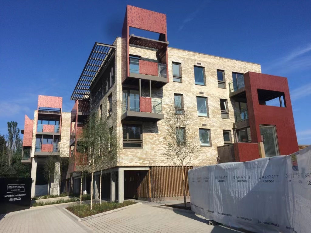 London - 2 Bed Flat, Campion House, SE16 - To Rent Now for £2,200.00 p/m