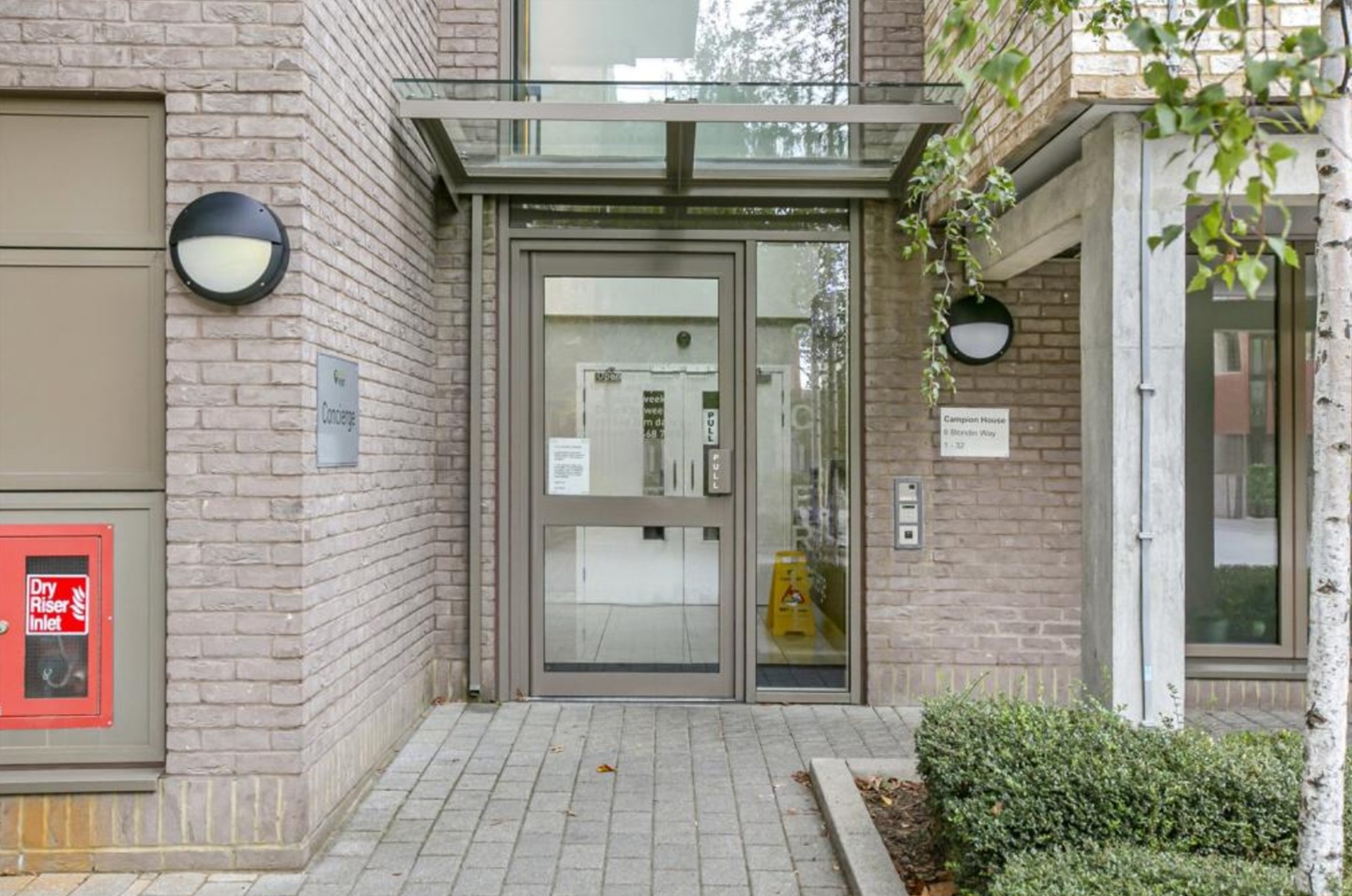 London - 2 Bed Flat, Campion House, SE16 - To Rent Now for £2,200.00 p/m