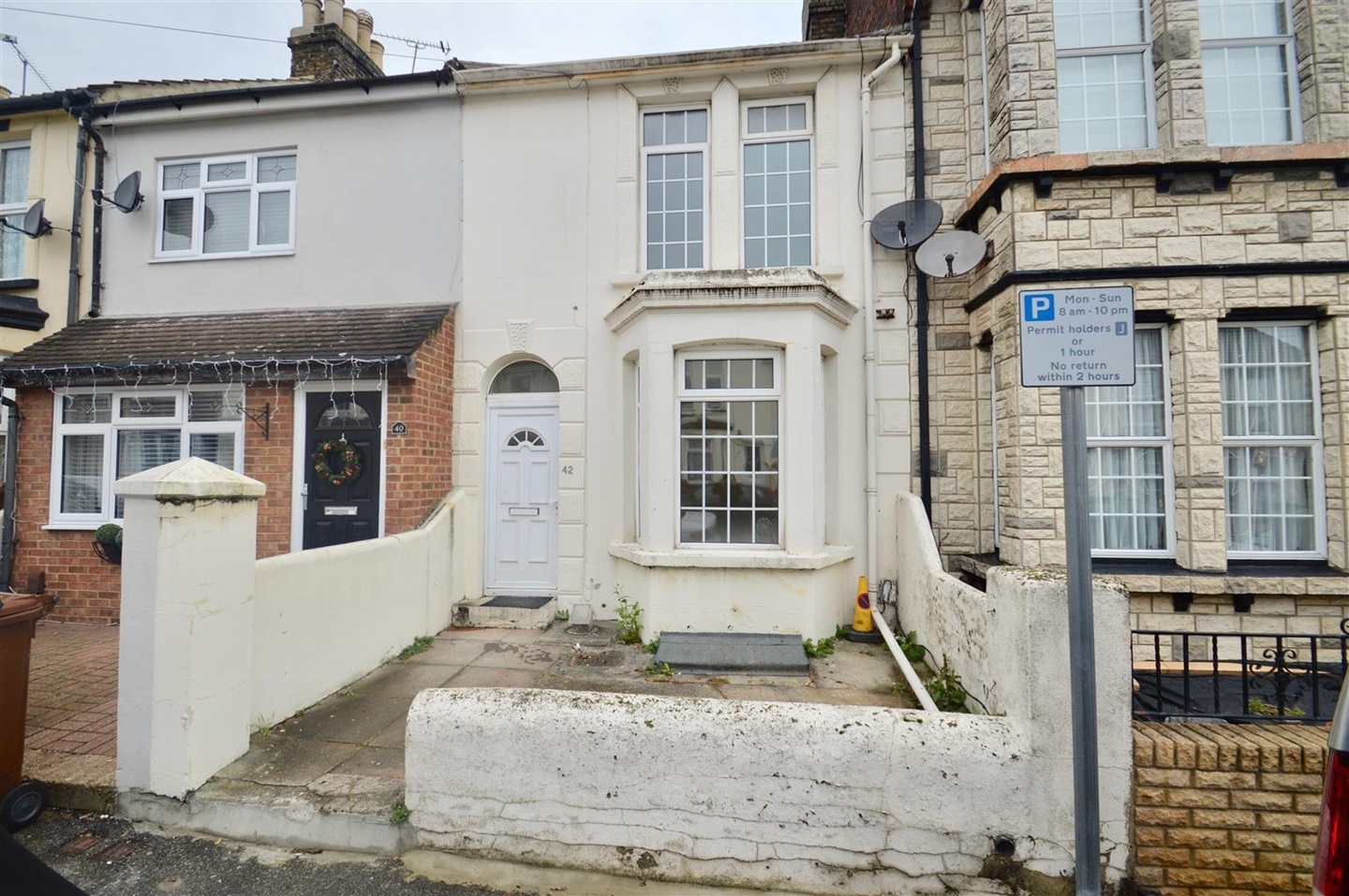 Gillingham - 2 Bed Terraced House, Wellington Road, ME7 - To Rent Now ...