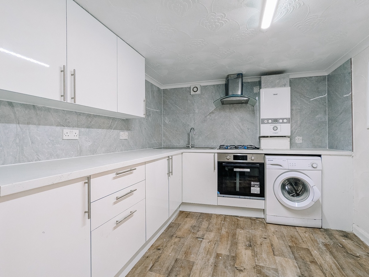 London - 2 Bed Flat, Herbert Road, SE18 - To Rent Now for £1,450.00 p/m