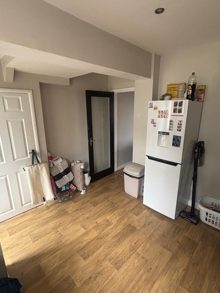 Brierley Hill - 2 Bed Semi-Detached House, School Road, DY5 - To Rent ...