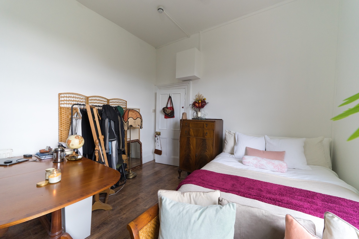 London - Studio Flat, Bonner Road, E2 - To Rent Now for £1,175.00 p/m