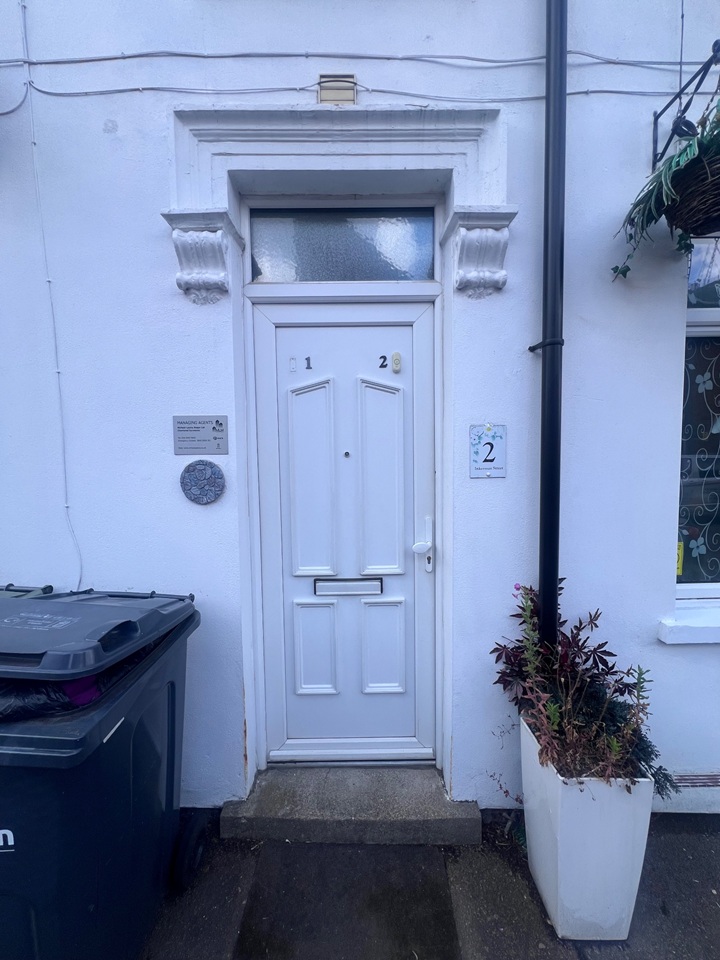 Luton - Studio Flat, The Old Inkerman Arms, LU1 - To Rent Now for £850.00 p/m