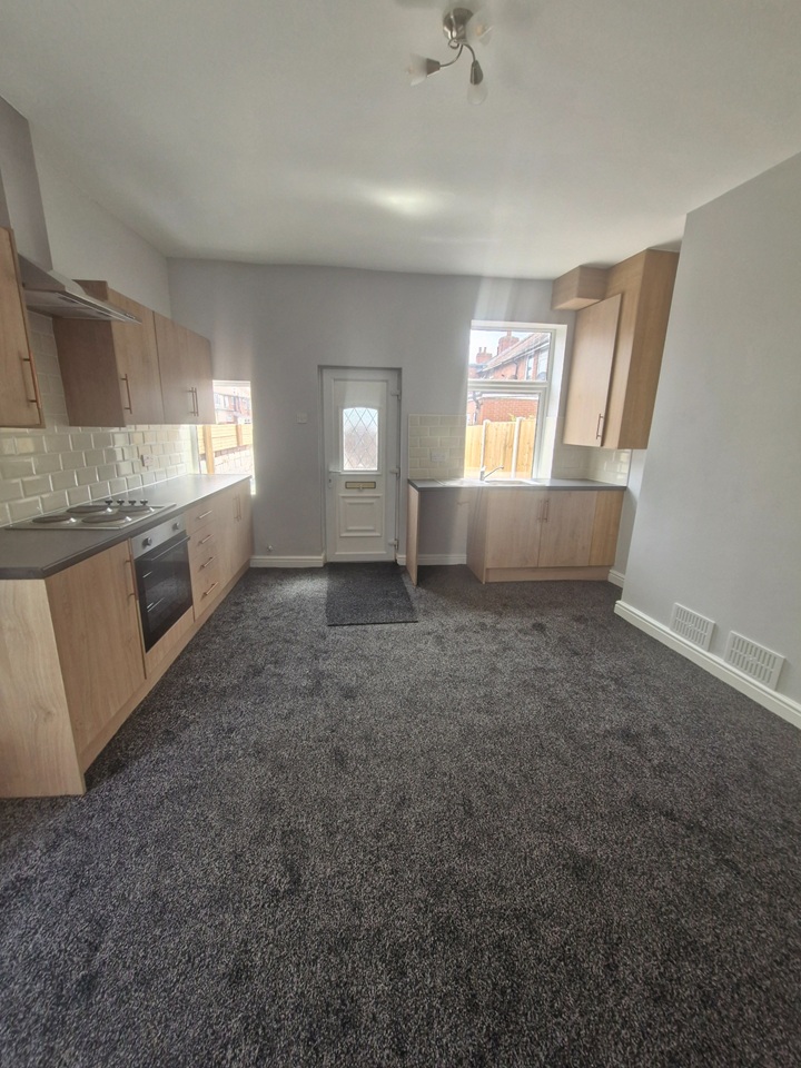 Cudworth, Barnsley - 3 Bed Terraced House, Church Street, S72 - To Rent ...