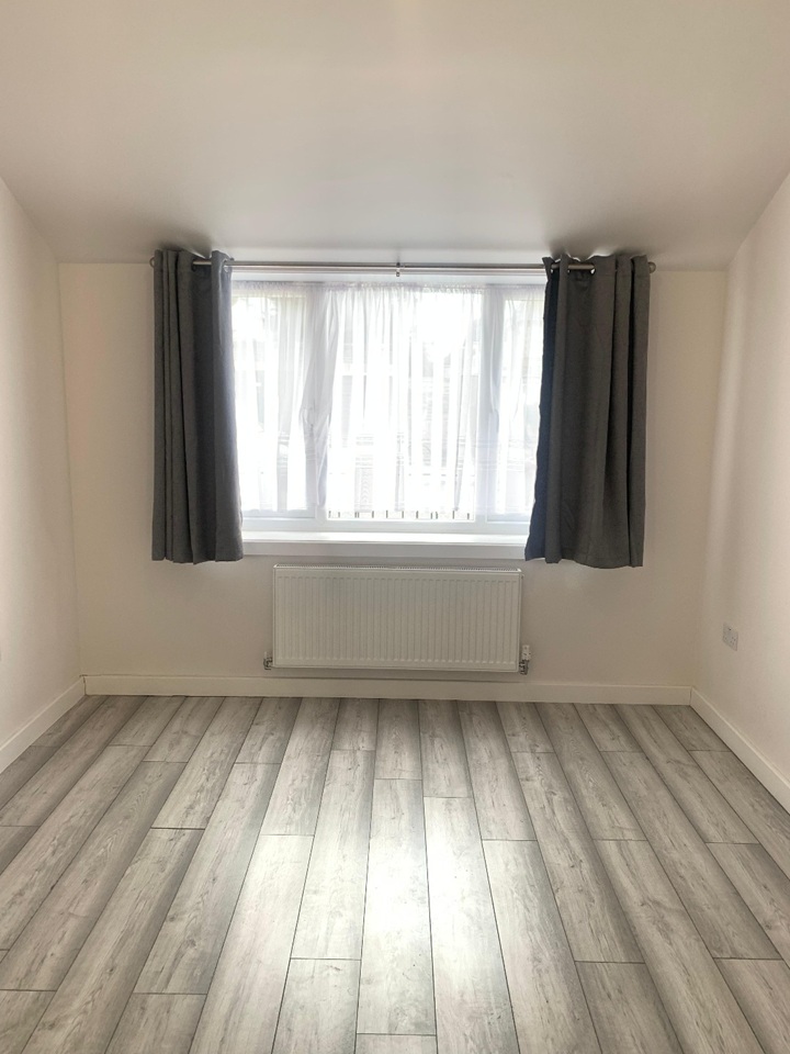 Ilford - 2 Bed Terraced House, Percy Road, IG3 - To Rent Now for £2,100.00 p/m