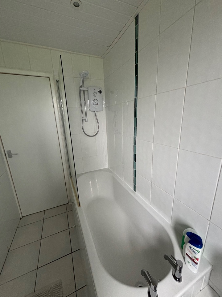 Glasgow - 2 Bed Flat, Tarfside Oval, G52 - To Rent Now for £900.00 p/m