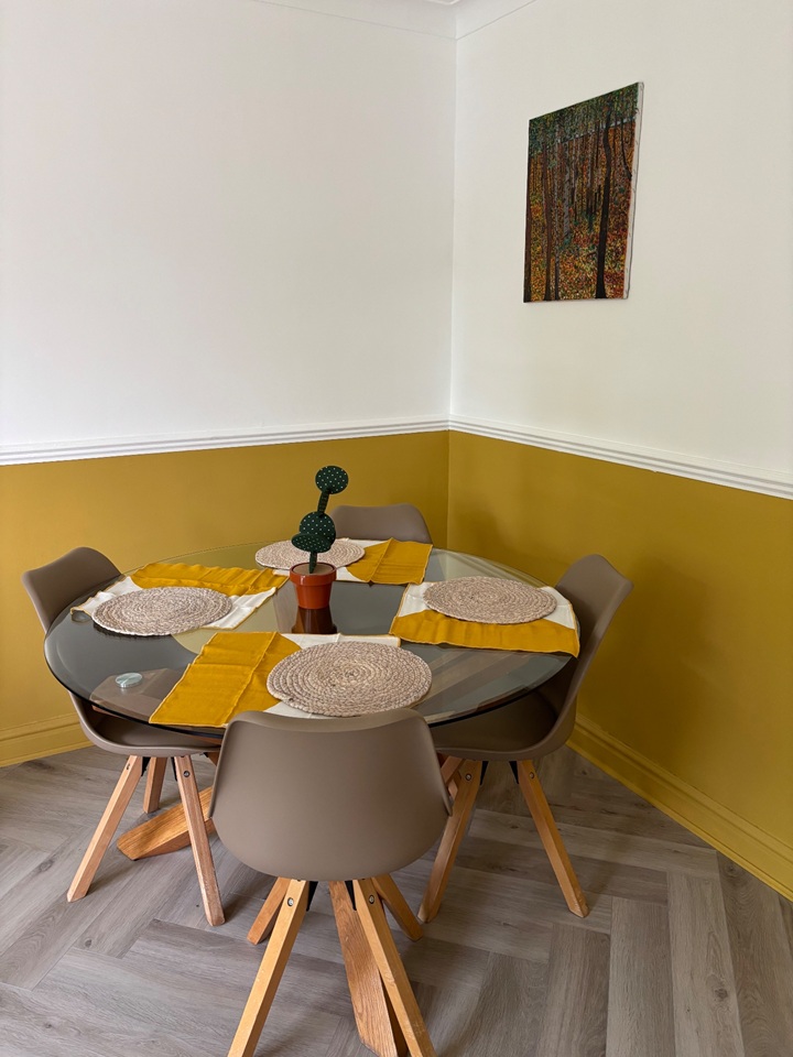 Glasgow - 2 Bed Flat, Tarfside Oval, G52 - To Rent Now for £900.00 p/m