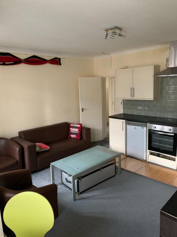 London - 4 Bed Flat, Hanson House, E1 - To Rent Now for £3,600.00 p/m