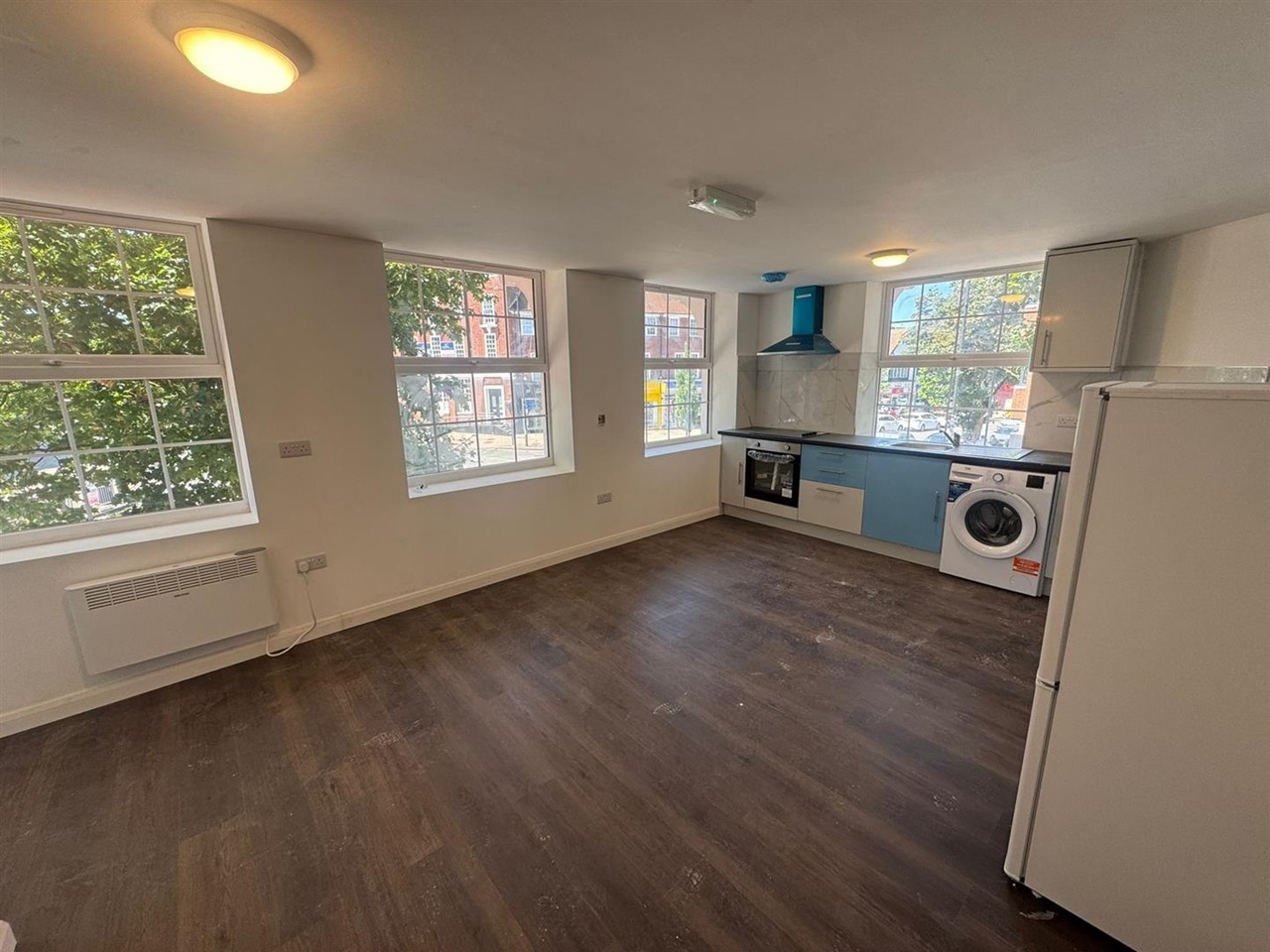 Ruislip - 1 Bed Flat, High Street, HA4 - To Rent Now for £1,499.00 p/m