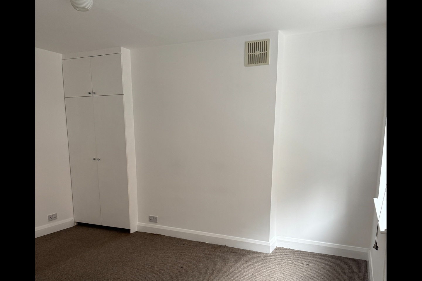 London - Studio Flat, Hanson Street, W1W - To Rent Now for £1,450.00 p/m