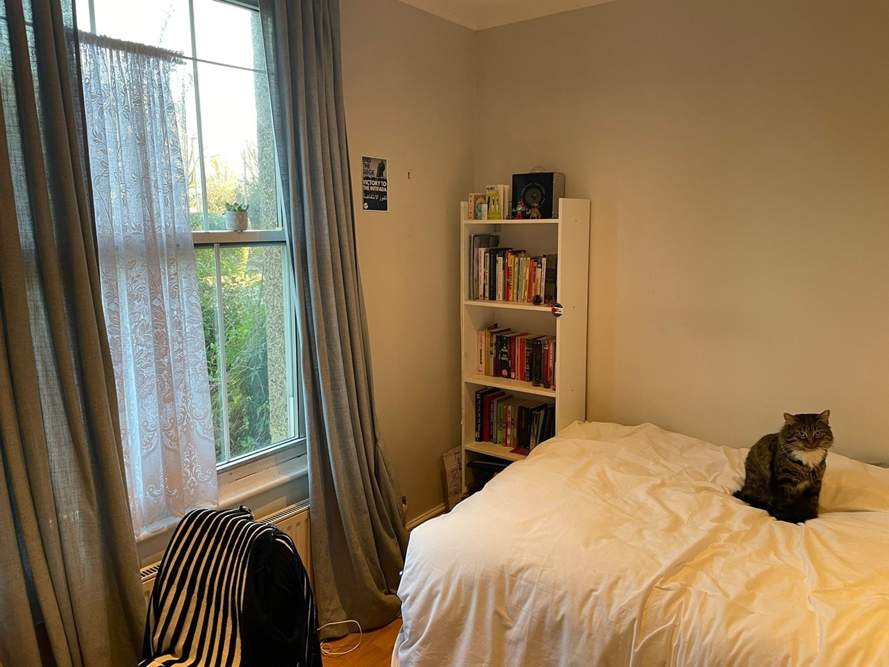 London - Room in a Shared House, The Burroughs, NW4 - To Rent Now for £ ...