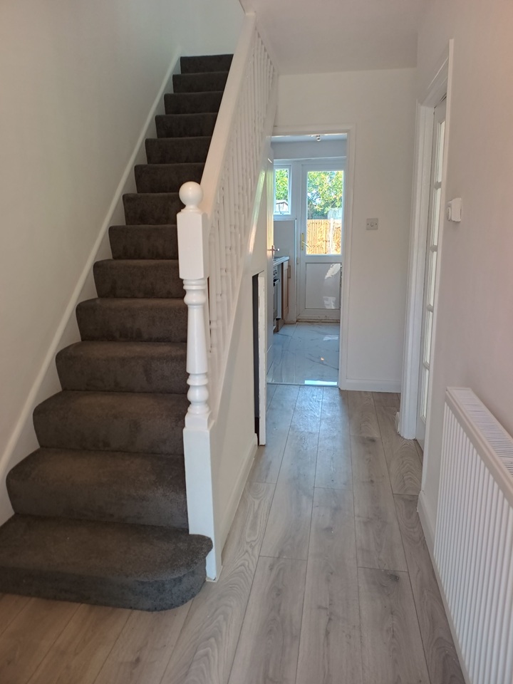 Mitcham - 3 Bed Semi-Detached House, Castleton Road, CR4 - To Rent Now ...