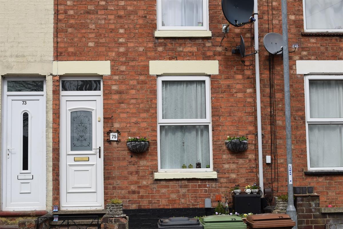 Wellingborough - 2 Bed Terraced House, Newcomen Road, NN8 - To Rent Now ...