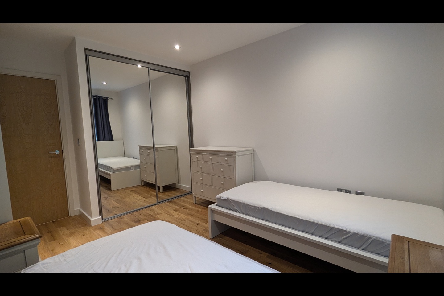 London - 2 Bed Flat, Plender Street, NW1 - To Rent Now for £3,000.00 p/m