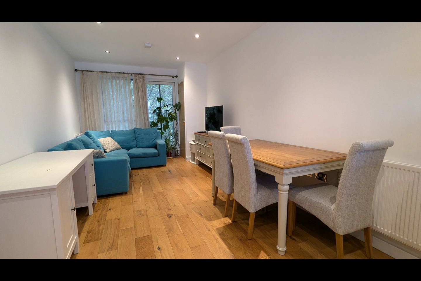 London - 2 Bed Flat, Plender Street, NW1 - To Rent Now for £3,000.00 p/m