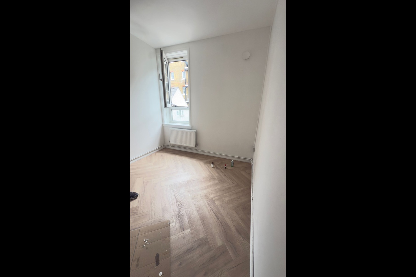 London - 3 Bed Flat, Bewley House, E1 - To Rent Now for £2,900.00 p/m