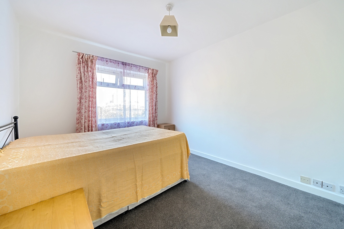 London - 3 Bed Terraced House, Ruckholt Close, E10 - To Rent Now for £ ...