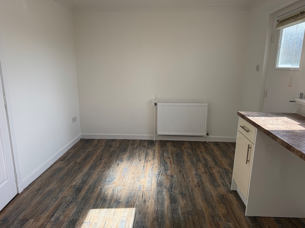 Motherwell - 2 Bed End Terrace, School View, ML1 - To Rent Now for £890 ...
