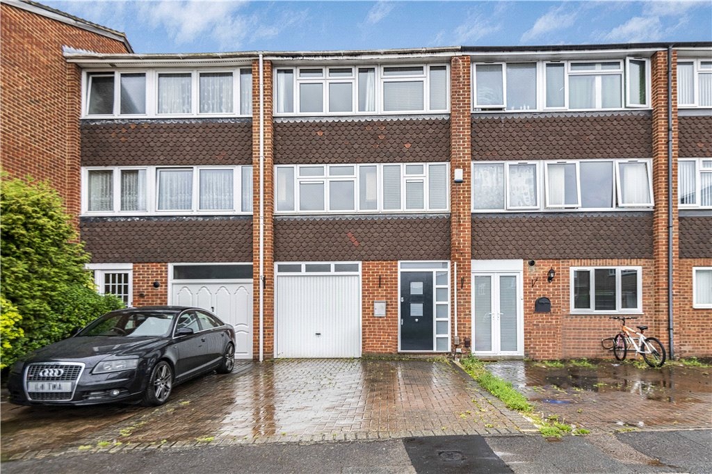 Windsor - 3 Bed Terraced House, Pierson Road, SL4 - To Rent Now for £ ...