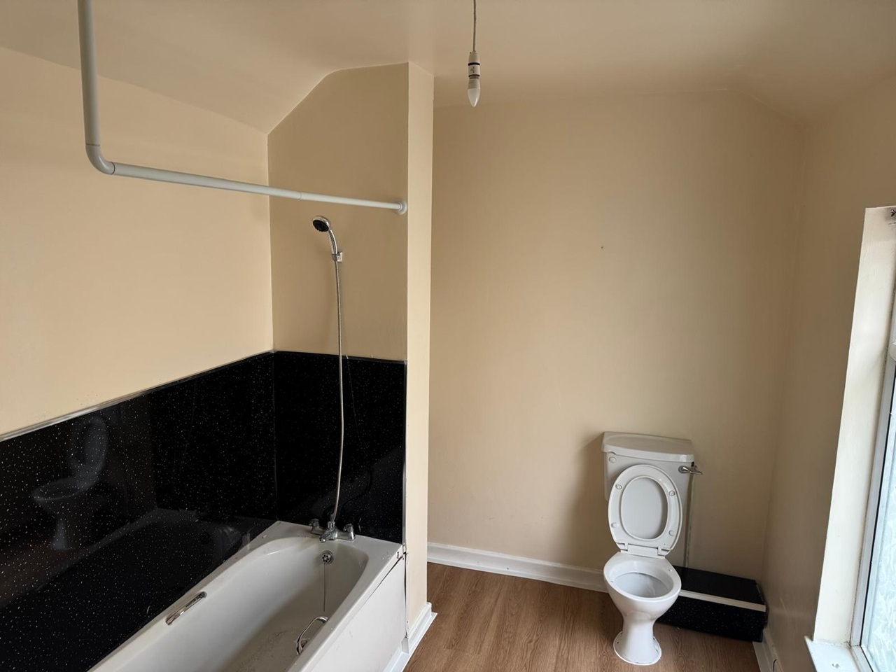 Neath - 3 Bed Terraced House, Ropewalk Terrace, SA11 - To Rent Now for ...