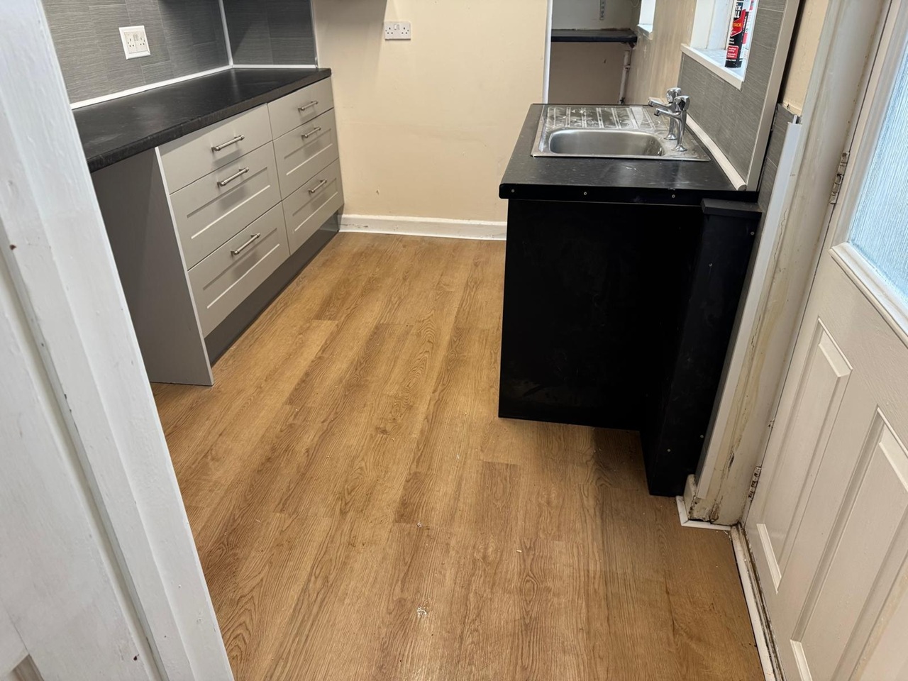 Neath - 3 Bed Terraced House, Ropewalk Terrace, SA11 - To Rent Now for ...