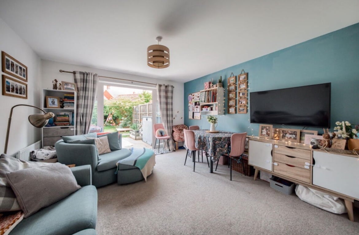 Banbury - 2 Bed Semi-Detached House, Edgcote Way, OX16 - To Rent Now ...