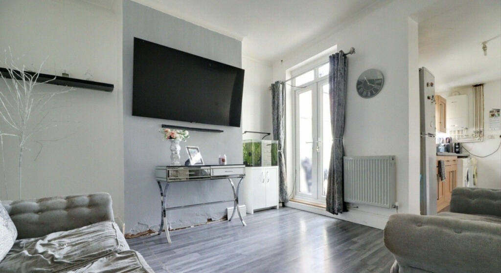 Crewe - 2 Bed Terraced House, Bridle Road, CW2 - To Rent Now for £770. ...