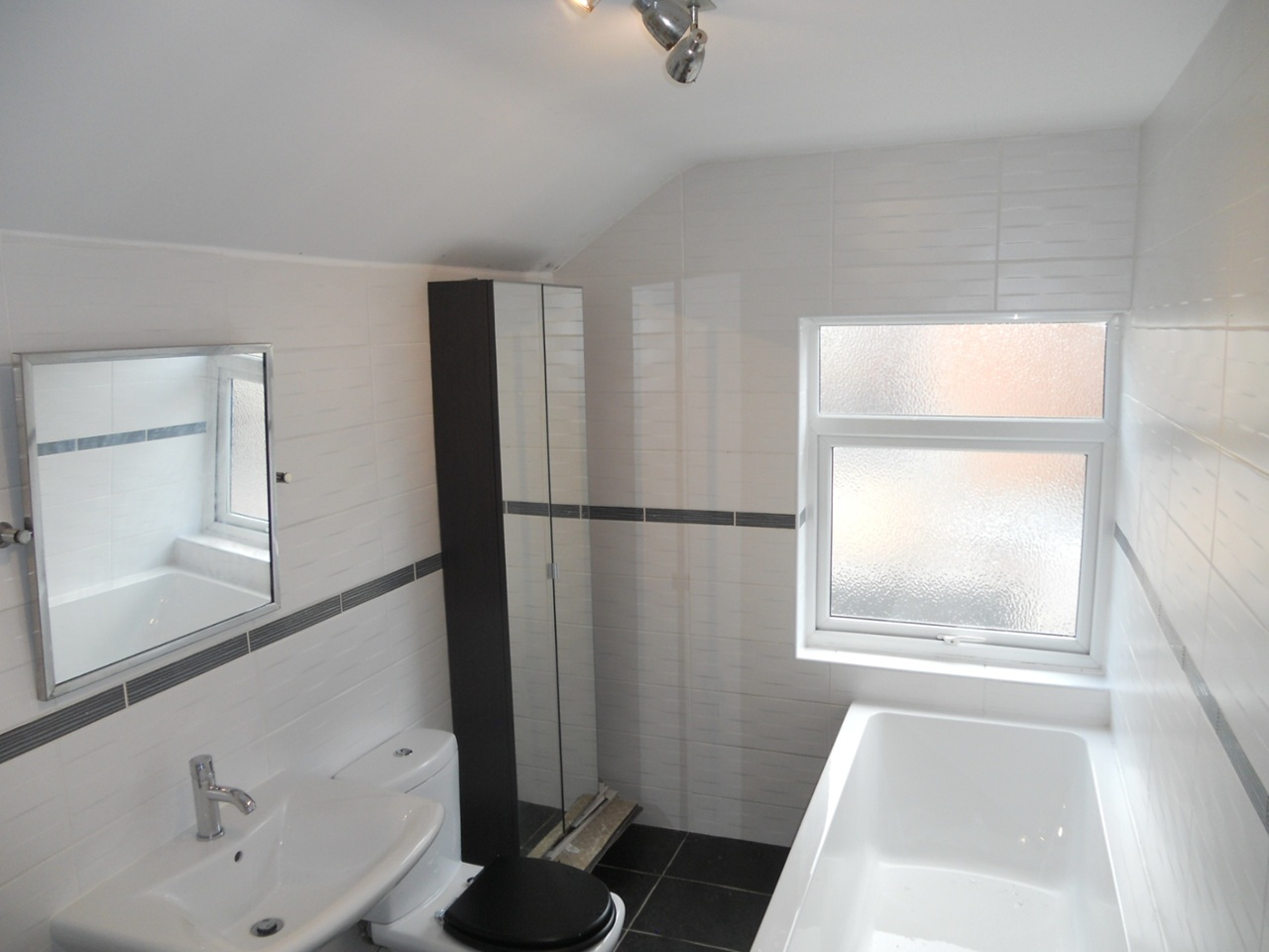 Crewe - 2 Bed Terraced House, Bridle Road, CW2 - To Rent Now for £770. ...