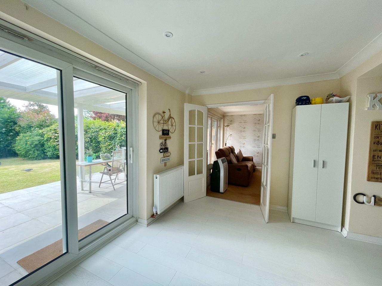Crawley - 4 Bed Semi-Detached House, Ringwood Close, RH10 - To Rent Now ...