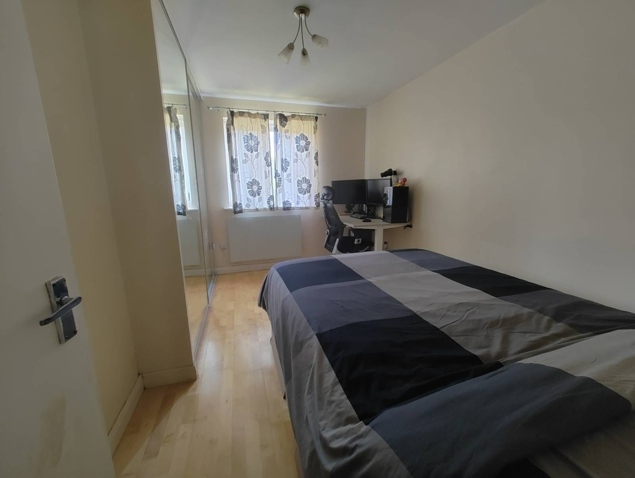 London - 1 Bed Flat, Charlton, SE7 - To Rent Now for £1,625.00 p/m