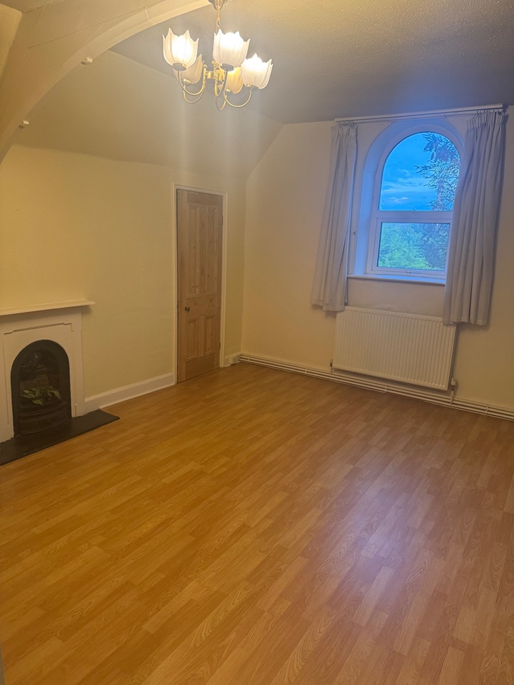 Bradford - 6 Bed Semi-Detached House, Emm Lane, BD9 - To Rent Now for £ ...