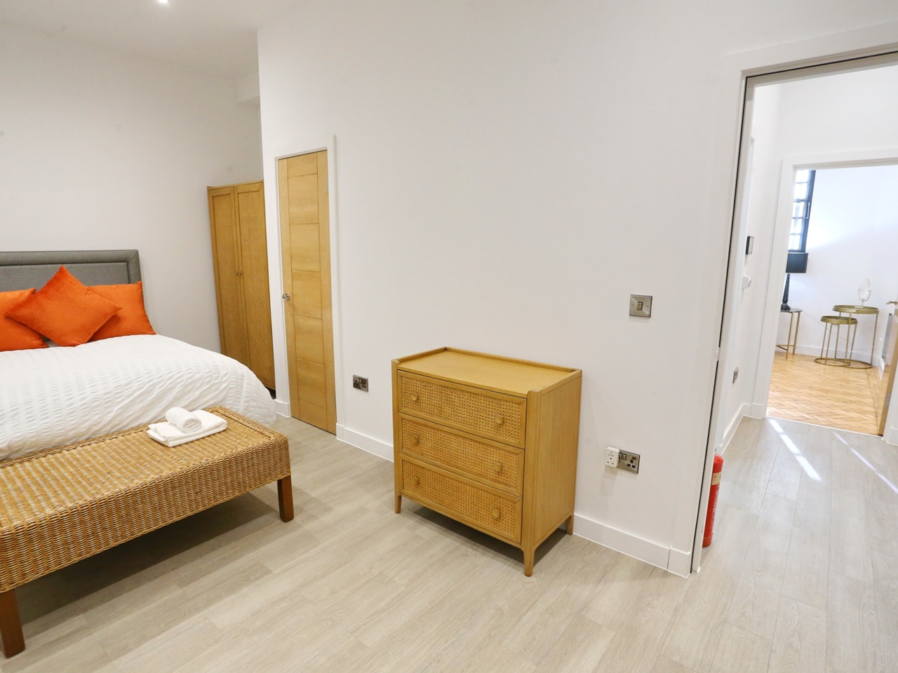 Manchester - 1 Bed Flat, Blackfriars Road, M3 - To Rent Now for £2,400. ...